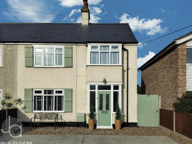 3 bedroom semi detached house for sale