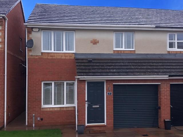 3 bedroom semi detached house for sale