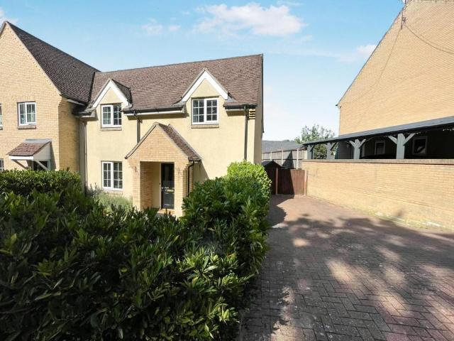 3 bedroom semi detached house for sale