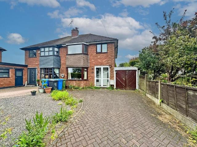 3 bedroom semi detached house for sale