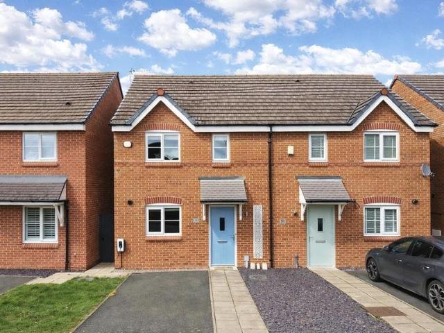 3 bedroom semi detached house for sale