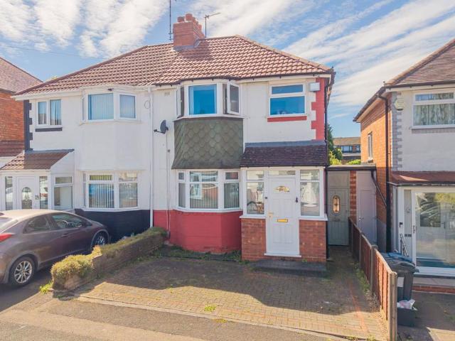 3 bedroom semi detached house for sale
