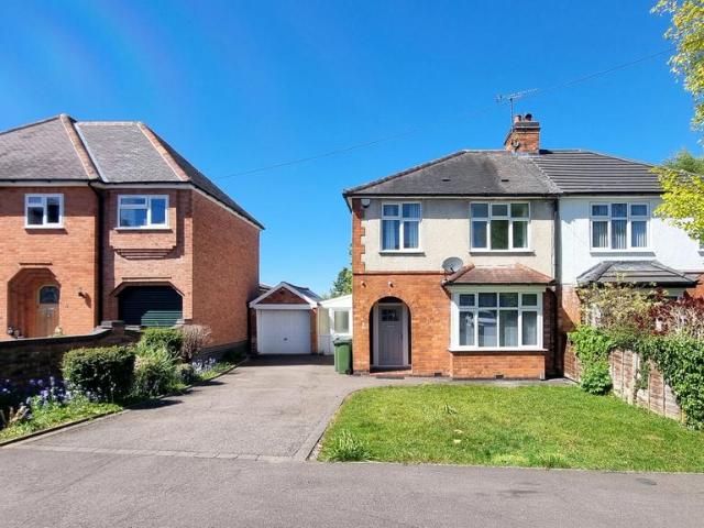 3 bedroom semi detached house for sale