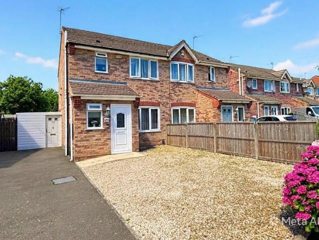 3 bedroom semi detached house for sale