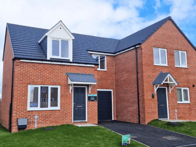 3 bedroom semi detached house for sale