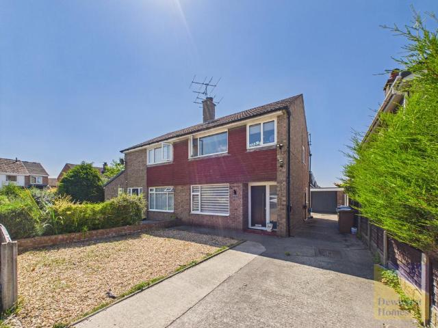 3 bedroom semi detached house for sale