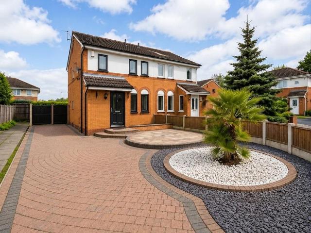 3 bedroom semi detached house for sale