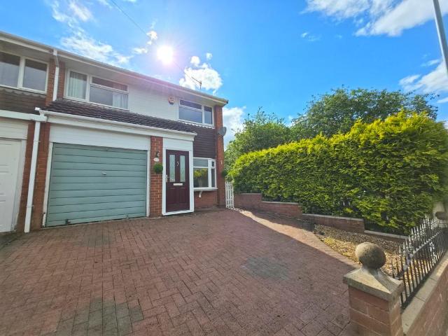 3 bedroom semi detached house for sale