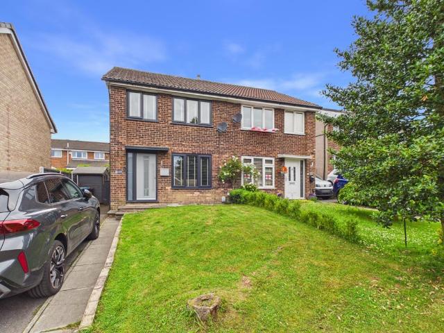 3 bedroom semi detached house for sale