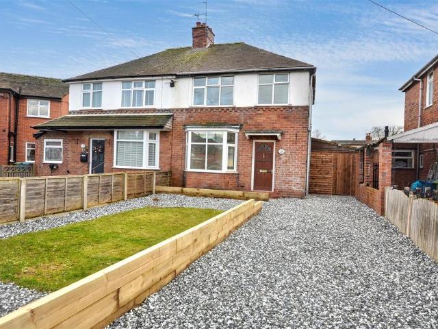 3 bedroom semi detached house for sale