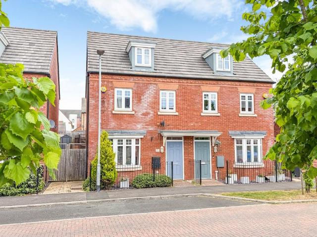 3 bedroom semi detached house for sale