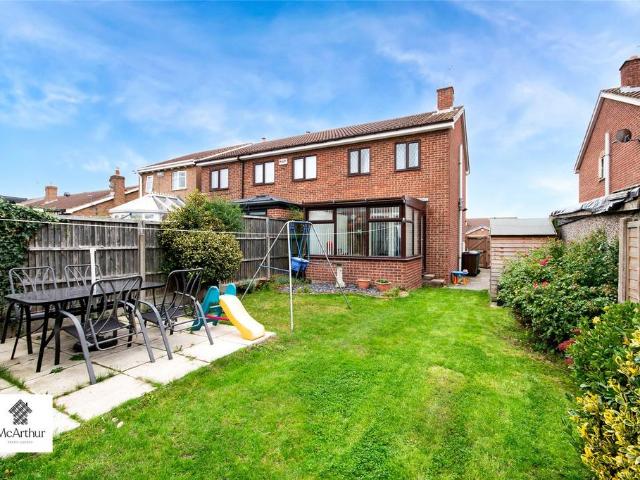 3 bedroom semi detached house for sale