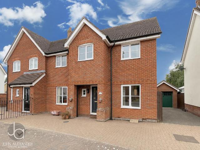 3 bedroom semi detached house for sale