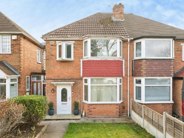 3 bedroom semi detached house for sale