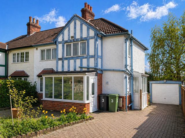 3 bedroom semi detached house for sale