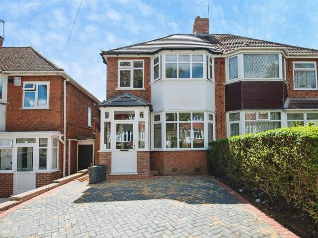 3 bedroom semi detached house for sale