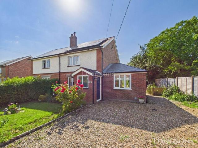 3 bedroom semi detached house for sale