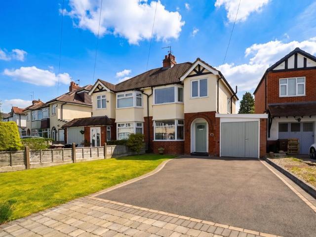 3 bedroom semi detached house for sale