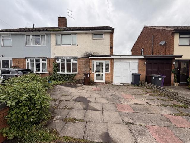 3 bedroom semi detached house for sale