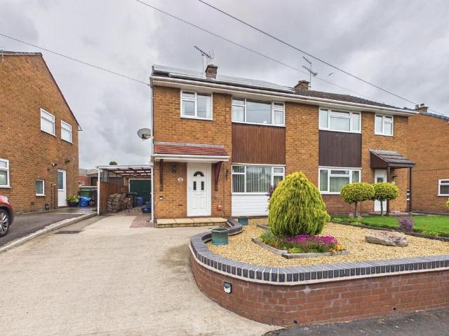 3 bedroom semi detached house for sale