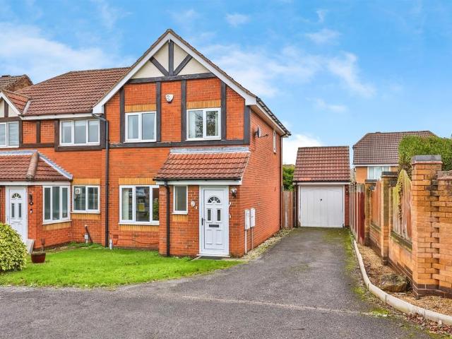 3 bedroom semi detached house for sale