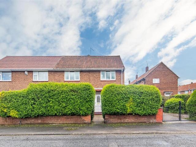 3 bedroom semi detached house for sale