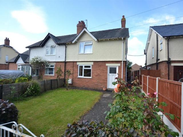 3 bedroom semi detached house for sale