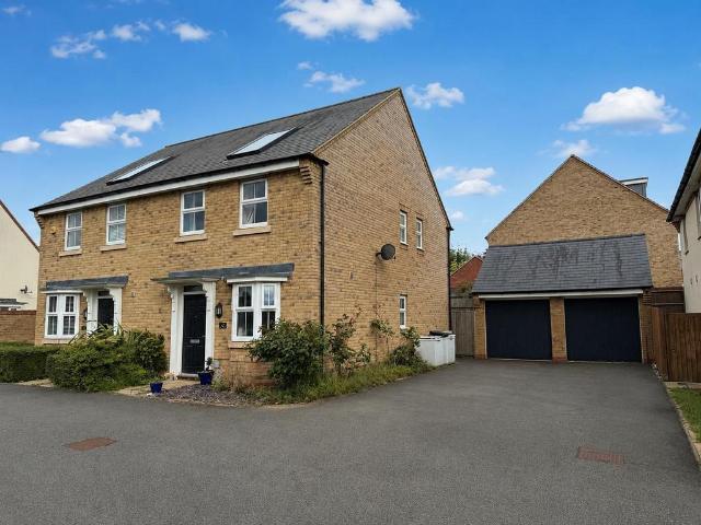 3 bedroom semi detached house for sale