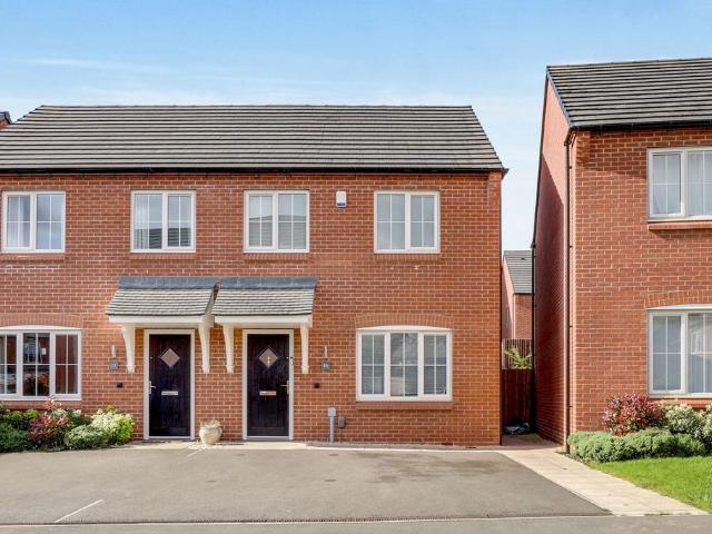 3 bedroom semi detached house for sale