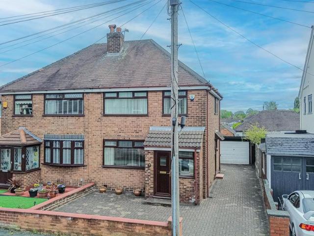 3 bedroom semi detached house for sale