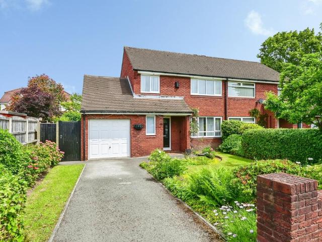 3 bedroom semi detached house for sale