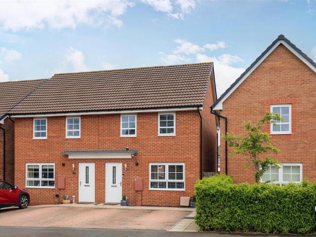 3 bedroom semi detached house for sale