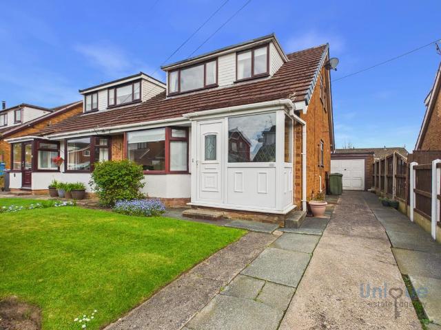 3 bedroom semi detached house for sale