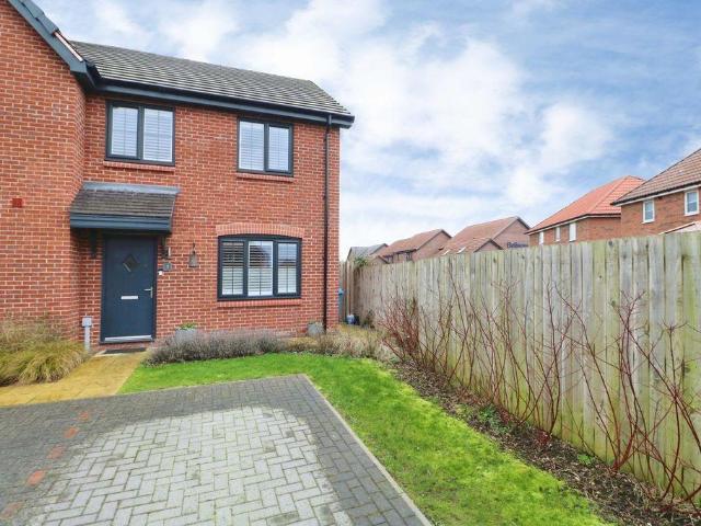 3 bedroom semi detached house for sale
