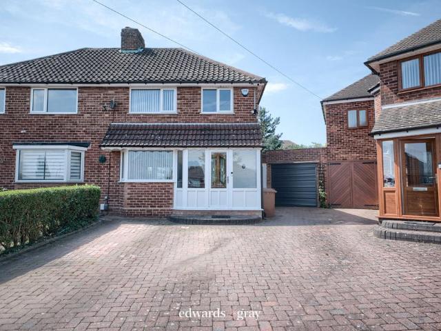 3 bedroom semi detached house for sale