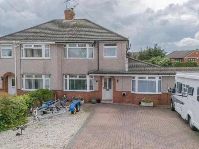3 bedroom semi detached house for sale