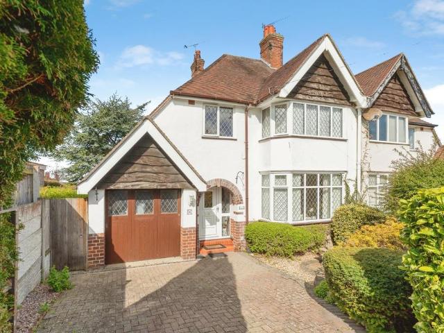 3 bedroom semi detached house for sale