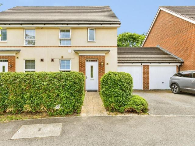 3 bedroom semi detached house for sale