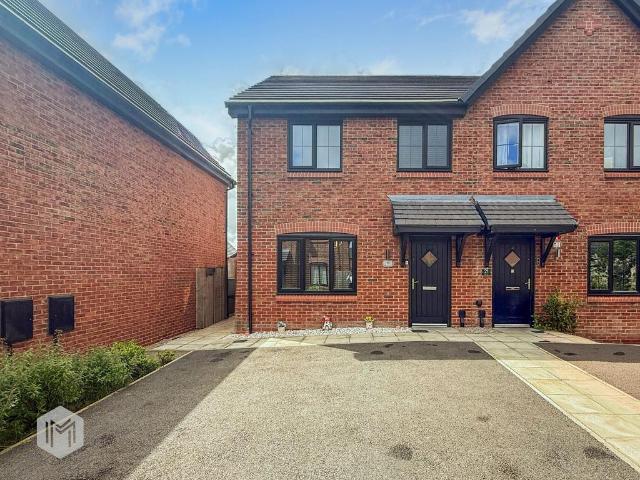 3 bedroom semi detached house for sale