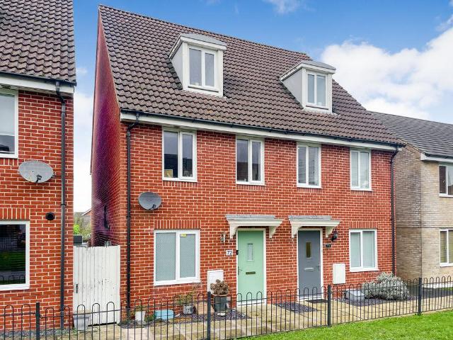 3 bedroom semi detached house for sale