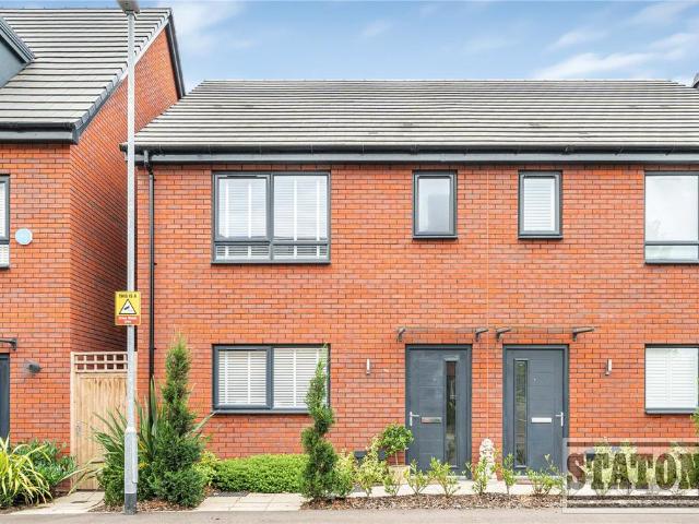 3 bedroom semi detached house for sale