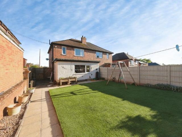 3 bedroom semi detached house for sale