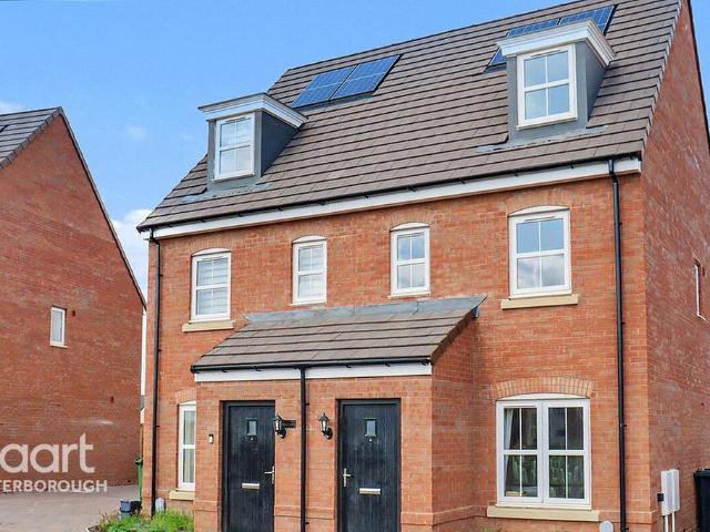 3 bedroom semi detached house for sale