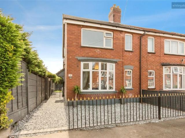 3 bedroom semi detached house for sale