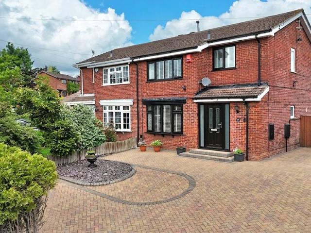 3 bedroom semi detached house for sale