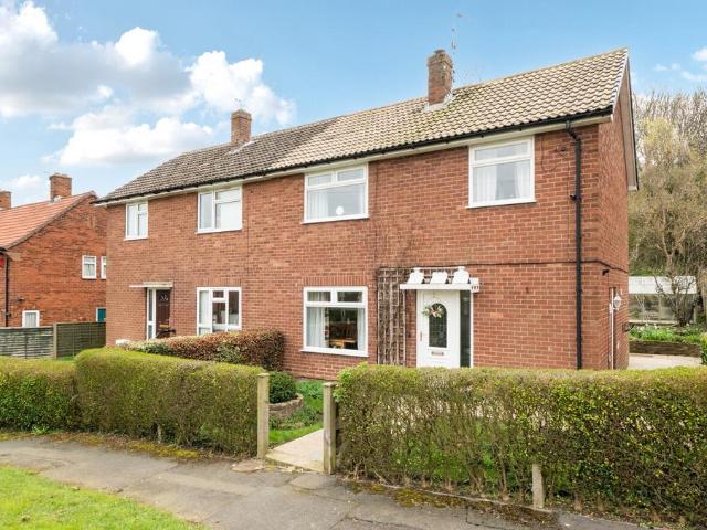 3 bedroom semi detached house for sale