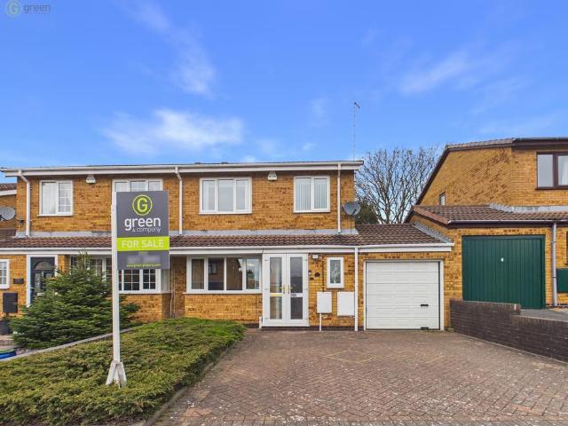3 bedroom semi detached house for sale