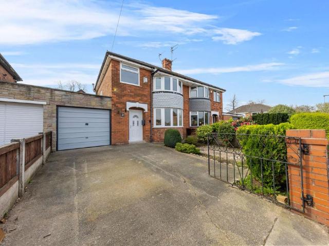 3 bedroom semi detached house for sale