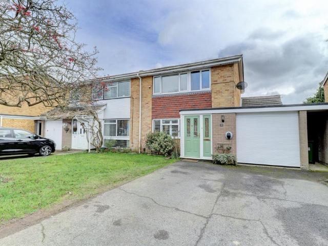 3 bedroom semi detached house for sale