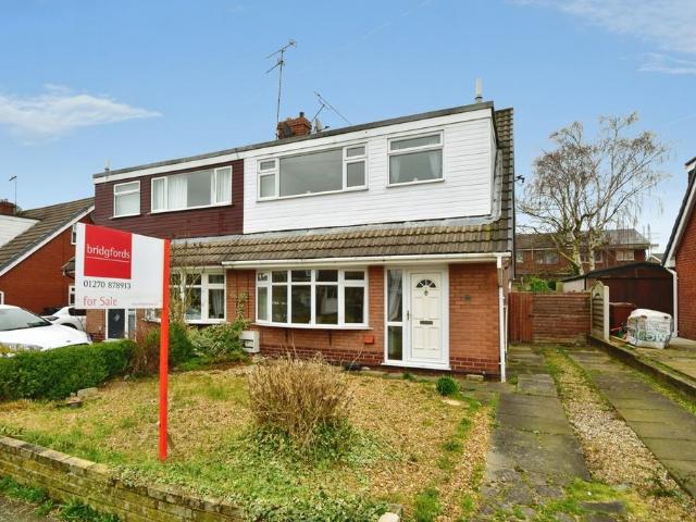 3 bedroom semi detached house for sale